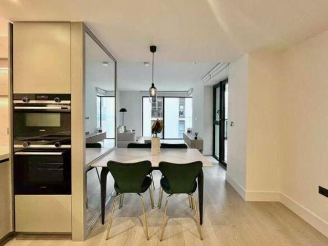 1 bedroom flat for rent in Westmont Apartments, Fountain Park Way, Hammersmith And Fulham, London, W12