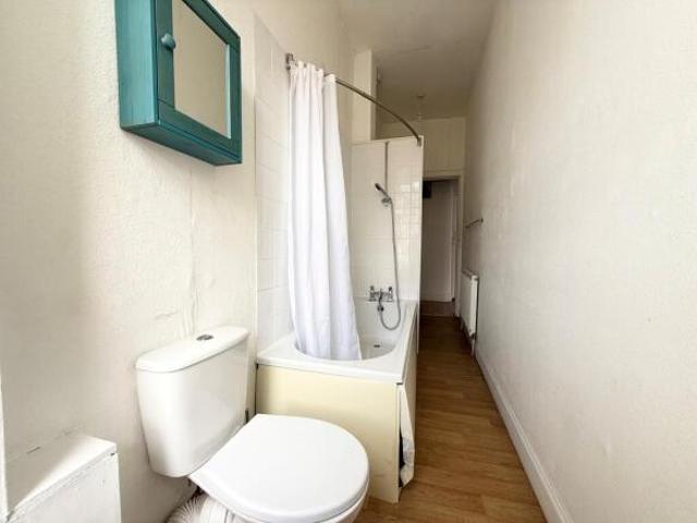 1 bedroom flat for rent in Westmoreland Street, Govanhill, G42 8LJ, G42