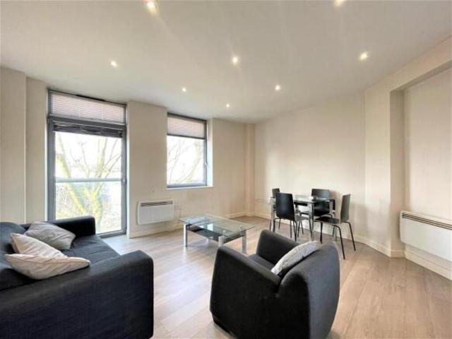 1 bedroom flat for rent in Wesley Avenue, Park Royal, NW10