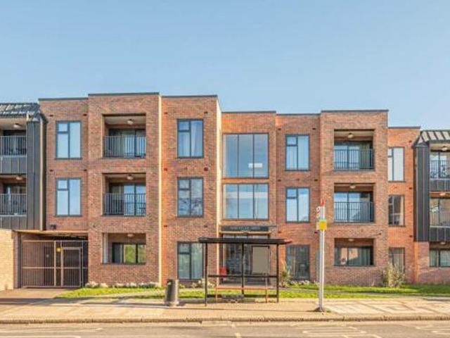 1 Bedroom Flat For Rent In Whetstone, London
