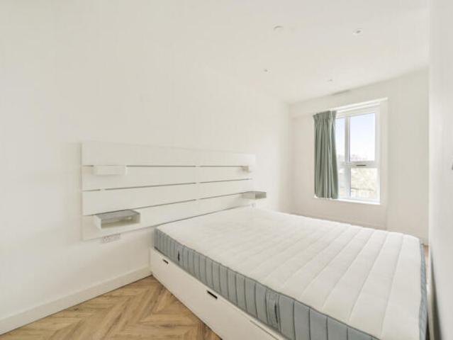1 bedroom flat for rent in Wheatfield Way, Kingston upon Thames, KT1