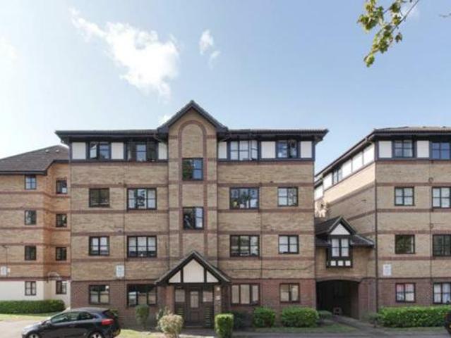 1 Bedroom Flat For Rent In White Hart Lane