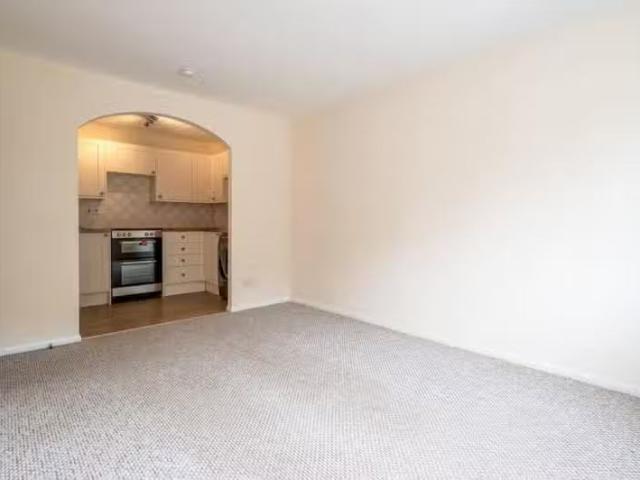 1 bedroom flat for rent in White Rose Lane, Woking, GU22