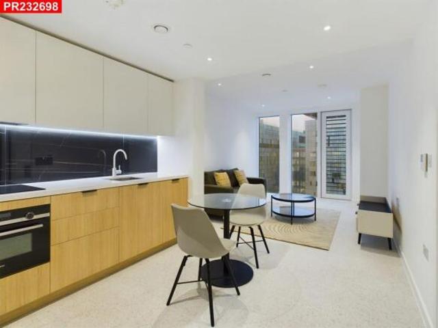 1 bedroom flat for rent in Whitechapel – 1 Bedroom Flat, E1