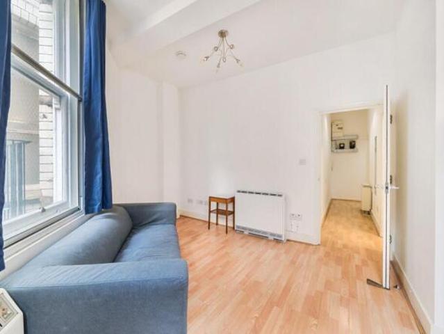 1 bedroom flat for rent in Whitehall, Trafalgar Square, London, SW1A