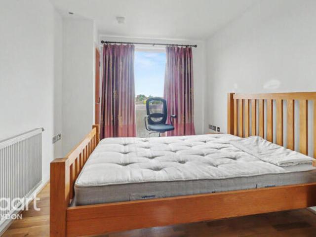 1 bedroom flat for rent in Whitehorse Road, CROYDON, CR0