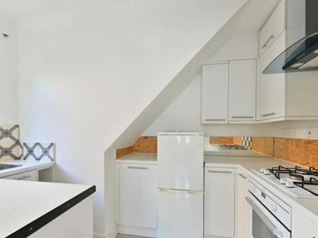 1 Bedroom Flat For Rent In Wimbledon, London