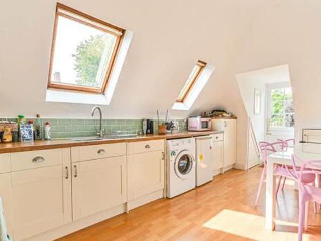1 Bedroom Flat For Rent In Wimbledon, London