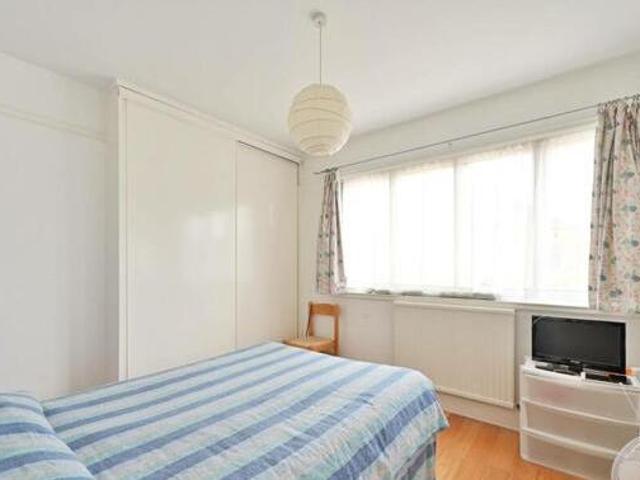 1 Bedroom Flat For Rent In Wimbledon Village, London