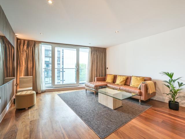 1 Bedroom Flat for Rent in Winchester Road | Foxtons