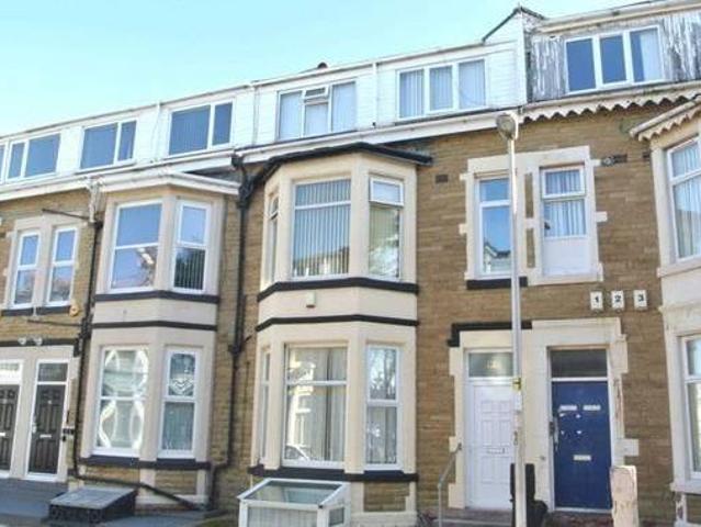 1 bedroom flat for rent in Windsor Avenue Blackpool FY4 1HN FY4