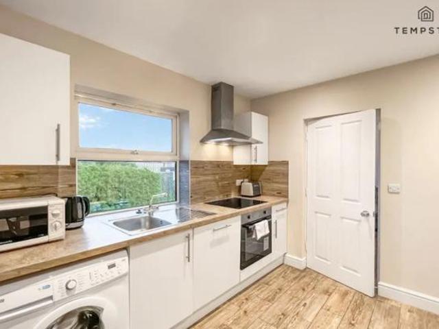 1 Bedroom Flat For Rent In Windsor, Berkshire