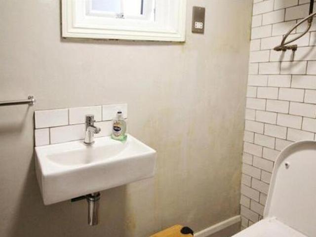 1 Bedroom Flat For Rent In Windsor, Windsor And Maidenhead