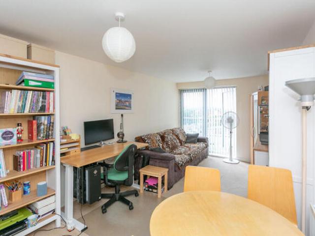 1 bedroom flat for rent in Wilmington Close WD18 0FU, Watford, WD18