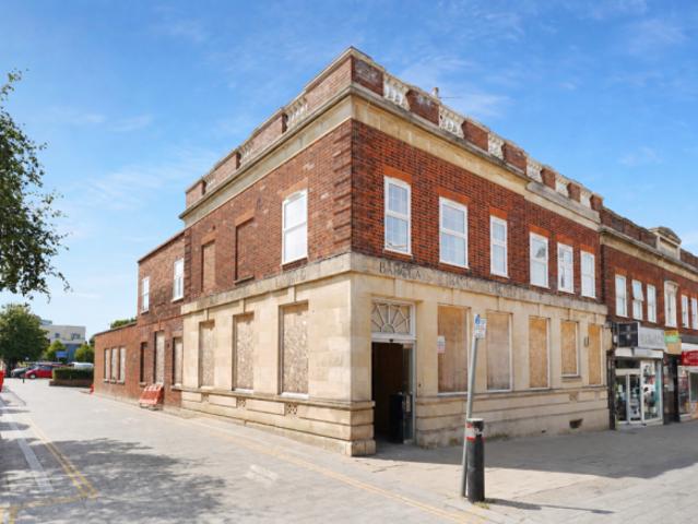 1 bedroom flat for rent in Woodcote Road, London, SM6
