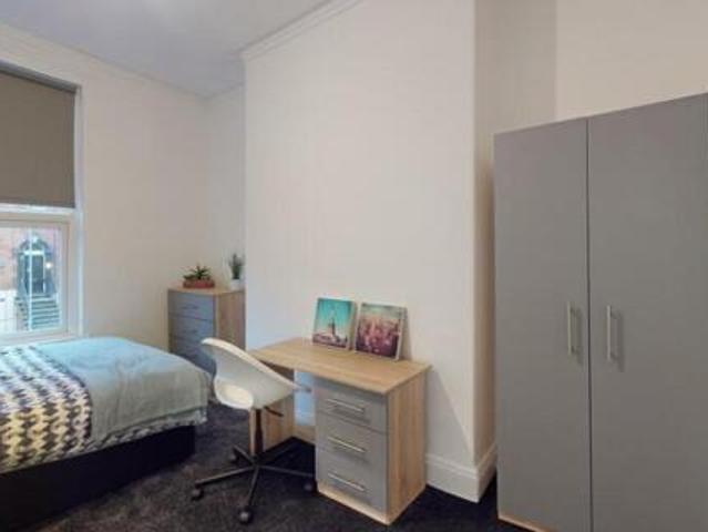 1 Bedroom Flat For Rent In Woodhouse, Leeds