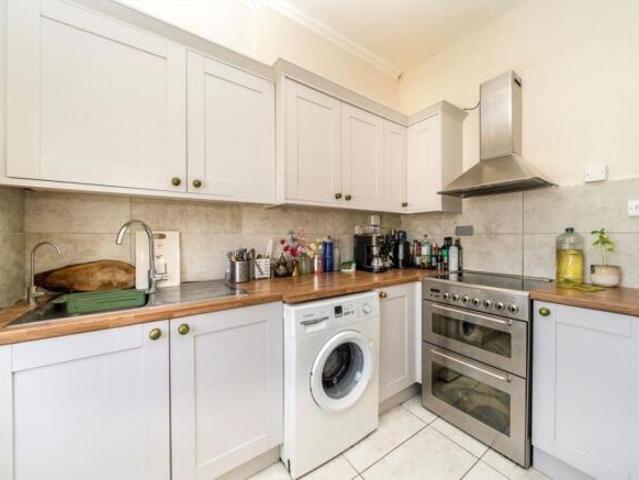 1 bedroom flat for rent in Woodhill, Woolwich, SE18