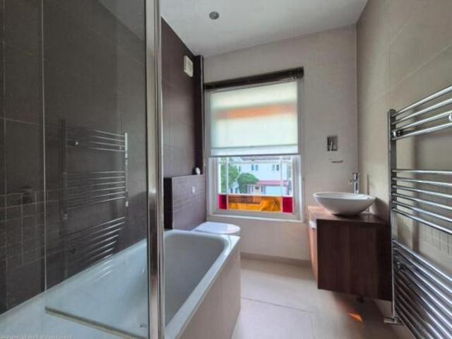 1 bedroom flat for rent in Woodlands Grove, Isleworth, TW7
