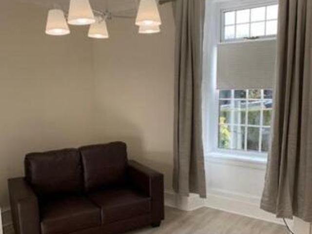 1 Bedroom Flat For Rent In Woodside
