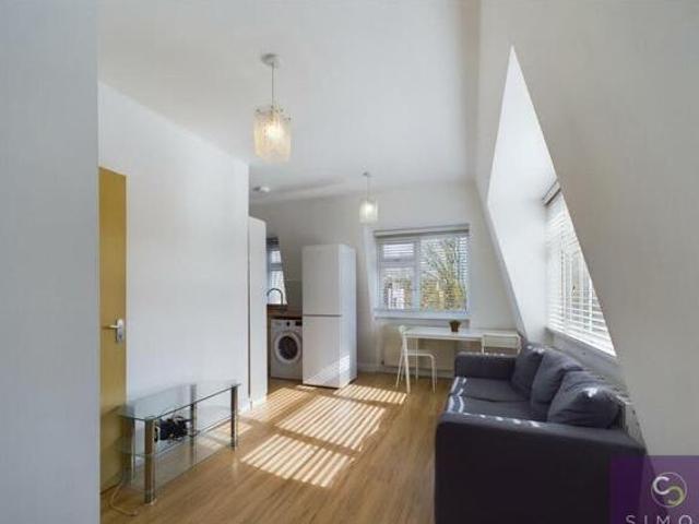 1 Bedroom Flat For Rent In Woodside Park