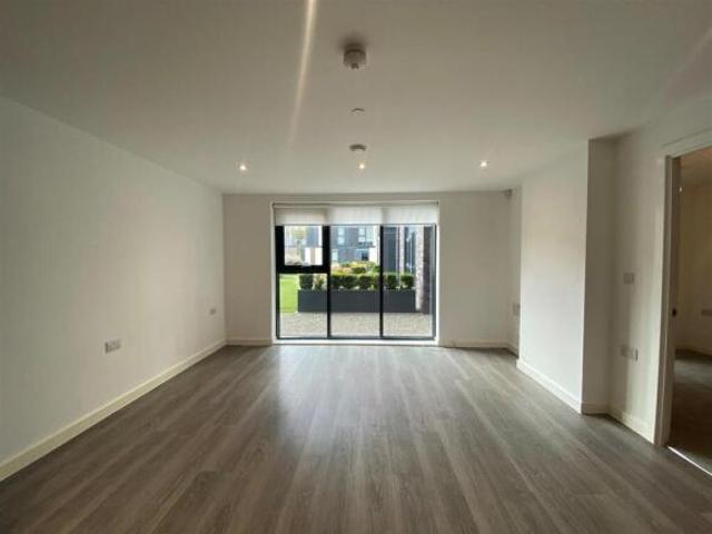 1 bedroom flat for rent in Woden Street, Salford, M5