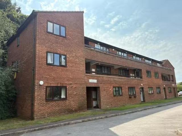 1 bedroom flat for rent in Wordsworth Court, Middlefield. Hatf.