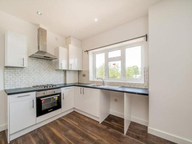 1 bedroom flat for rent in Worsley Bridge Road, Lower Sydenham, SE26
