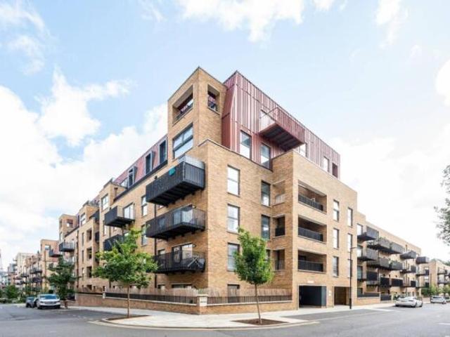 1 bedroom flat for rent in Wotton Court, Woolwich, SE18