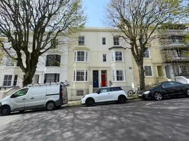 1 bedroom flat for rent in York Road, Hove, East Susinteractio.