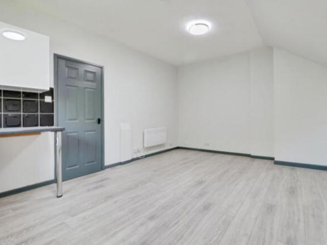 1 bedroom flat for rent in York Road, Southend on sea, SS1