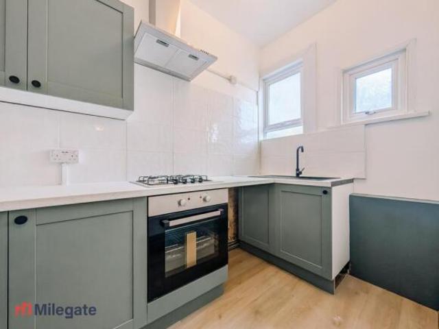 1 bedroom flat for rent in York Road, Southend On Sea, SS1
