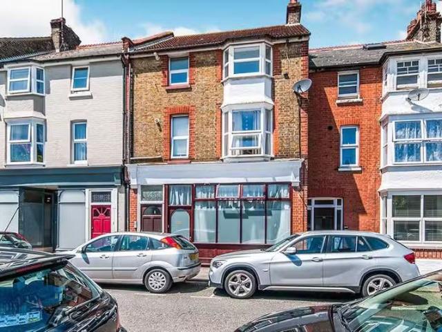 1 bedroom flat for rent in York Street, Broadstairs, Kent, CT10
