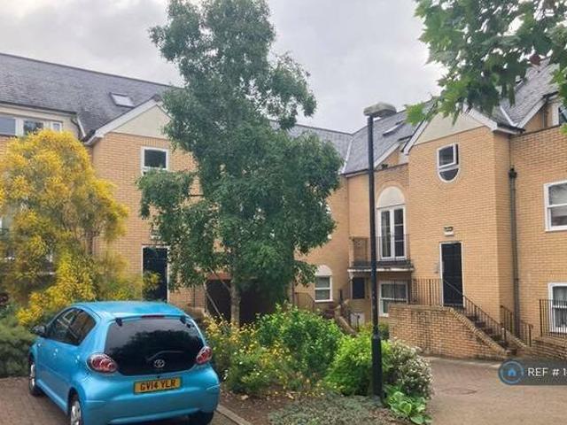 1 bedroom flat for rent in York Terrace Cambridge CB1