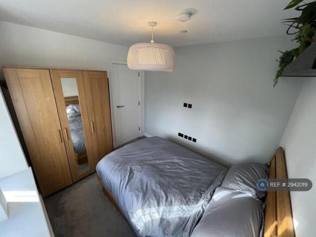 1 bedroom flat for rent in Abbeville Road, London, SW4