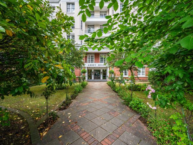 1 Bedroom Flat for Rent in Abbey Road | Foxtons