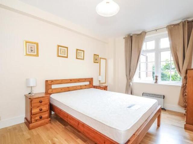 1 bedroom flat for rent in Abbey Road, St Johns Wood, London, NW8