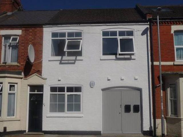 1 bedroom flat for rent in Abington NN1