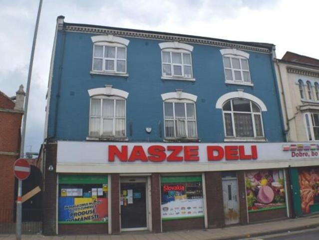 1 bedroom flat for rent in Abington Square, Northampton, NN1