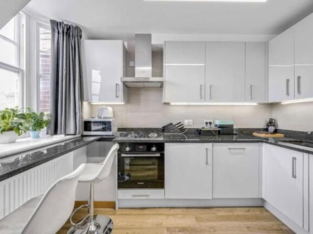 1 bedroom flat for rent in Addison Gardens, Shepherds Bush, W14