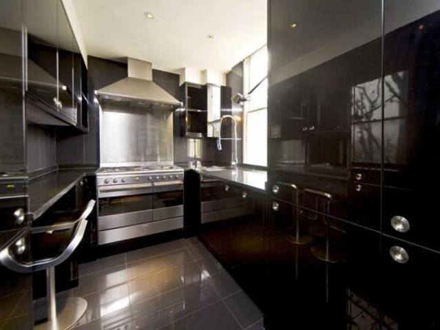 1 bedroom flat for rent in Addison Road, Holland Park, W14