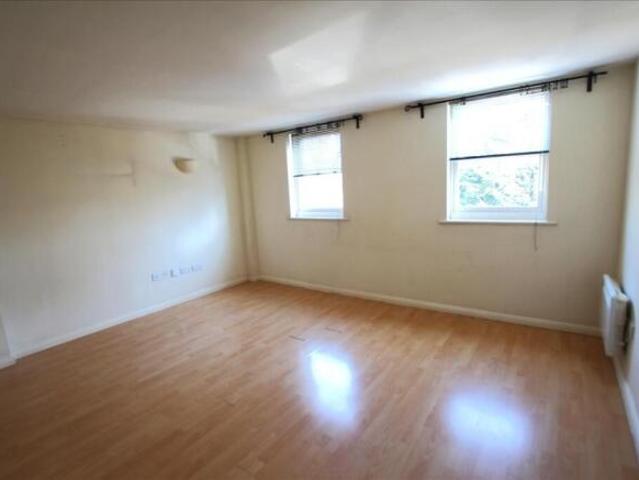 1 bedroom flat for rent in Adrian Nicholas Court, Silver Street, Enfield, EN1