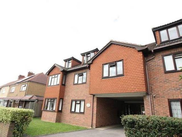 1 bedroom flat for rent in Albury Road Merstham RH1