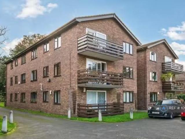 1 bedroom flat for rent in Albemarle Road, Beckenham, BR3