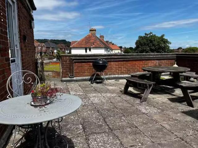 1 bedroom flat for rent in Albert Parade, Old Town, Eastbourne.