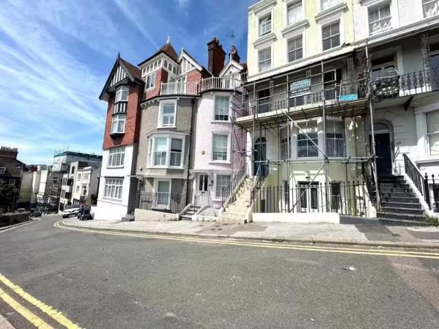 1 bedroom flat for rent in Albion Hill, Ramsgate, Kent, CT11