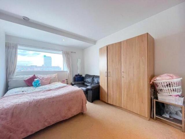 1 bedroom flat for rent in Albion Street, Leeds, West Yorkshire, LS2