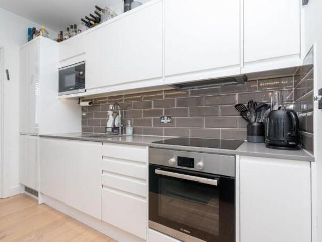 1 bedroom flat for rent in Aldenham Road, WD23, Bushey, WD23