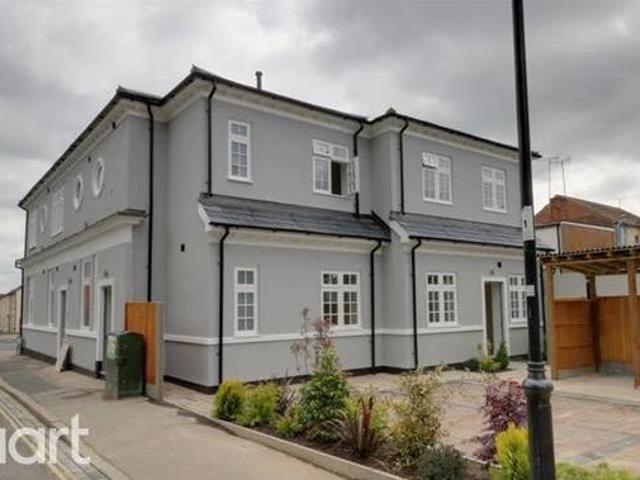 1 bedroom flat for rent in Aldershot GU11