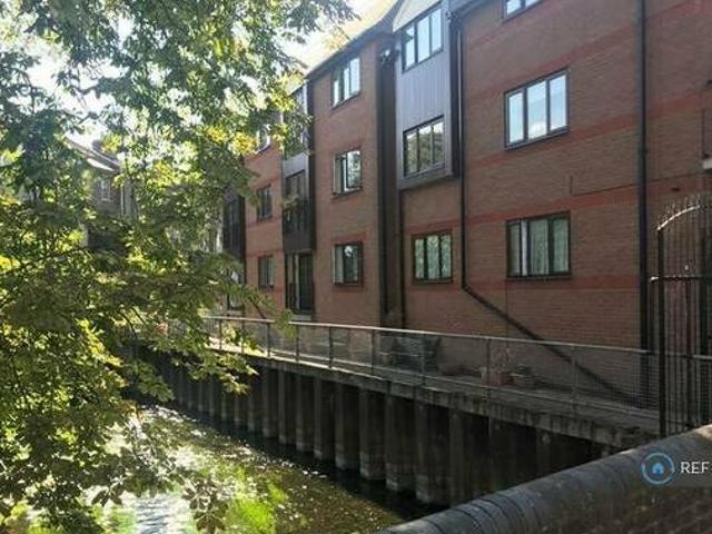 1 bedroom flat for rent in Aldous House StainesUponThames TW18