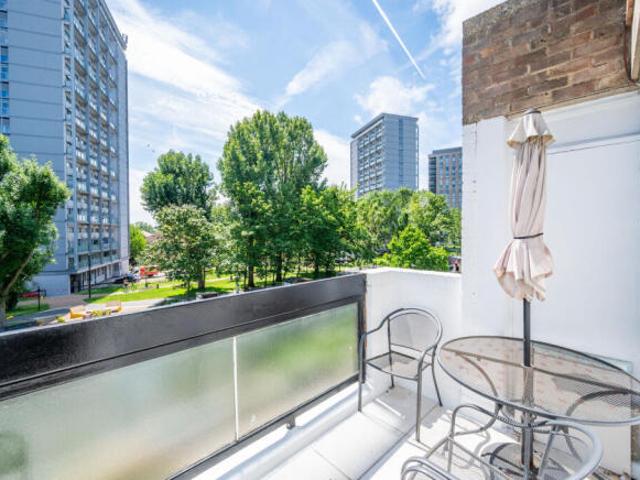 1 bedroom flat for rent in Aldsworth Close, Little Venice, London, W9